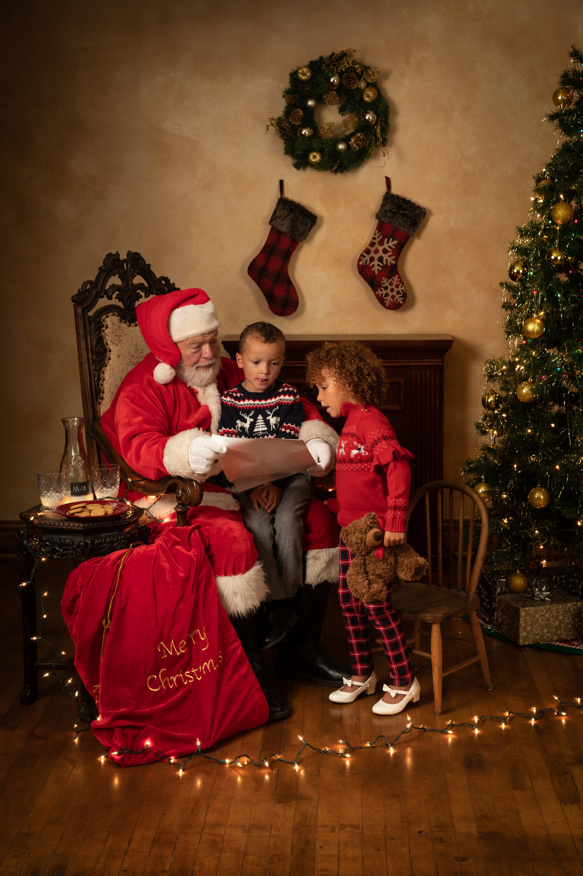 Tips to Prepare Your Little One for Pictures with Santa - Studio One ...