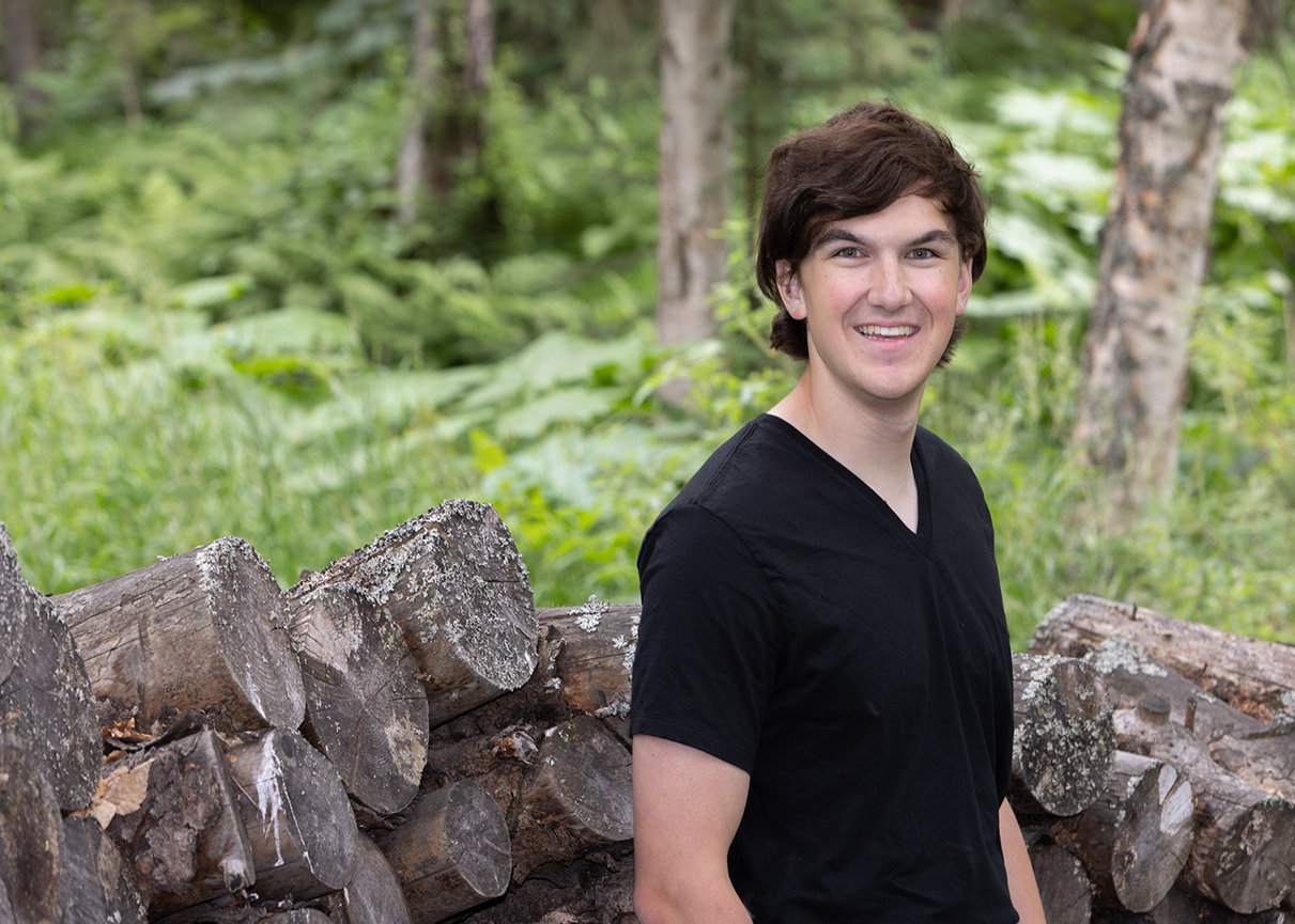 Keepsake Photography | Senior and family portraits in Alaska