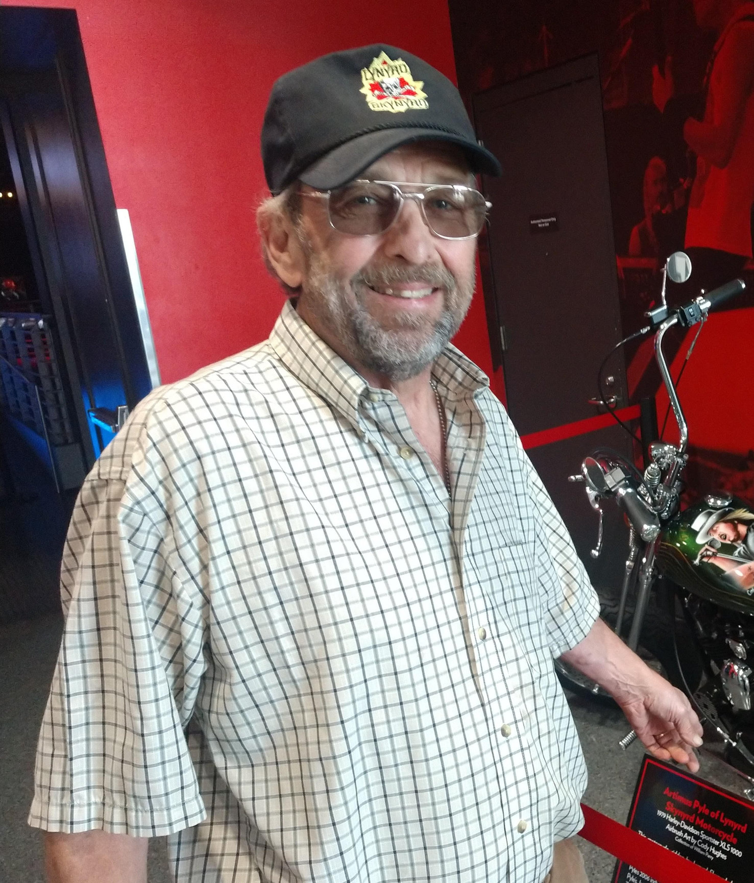 ABOUT - Edward Griffith