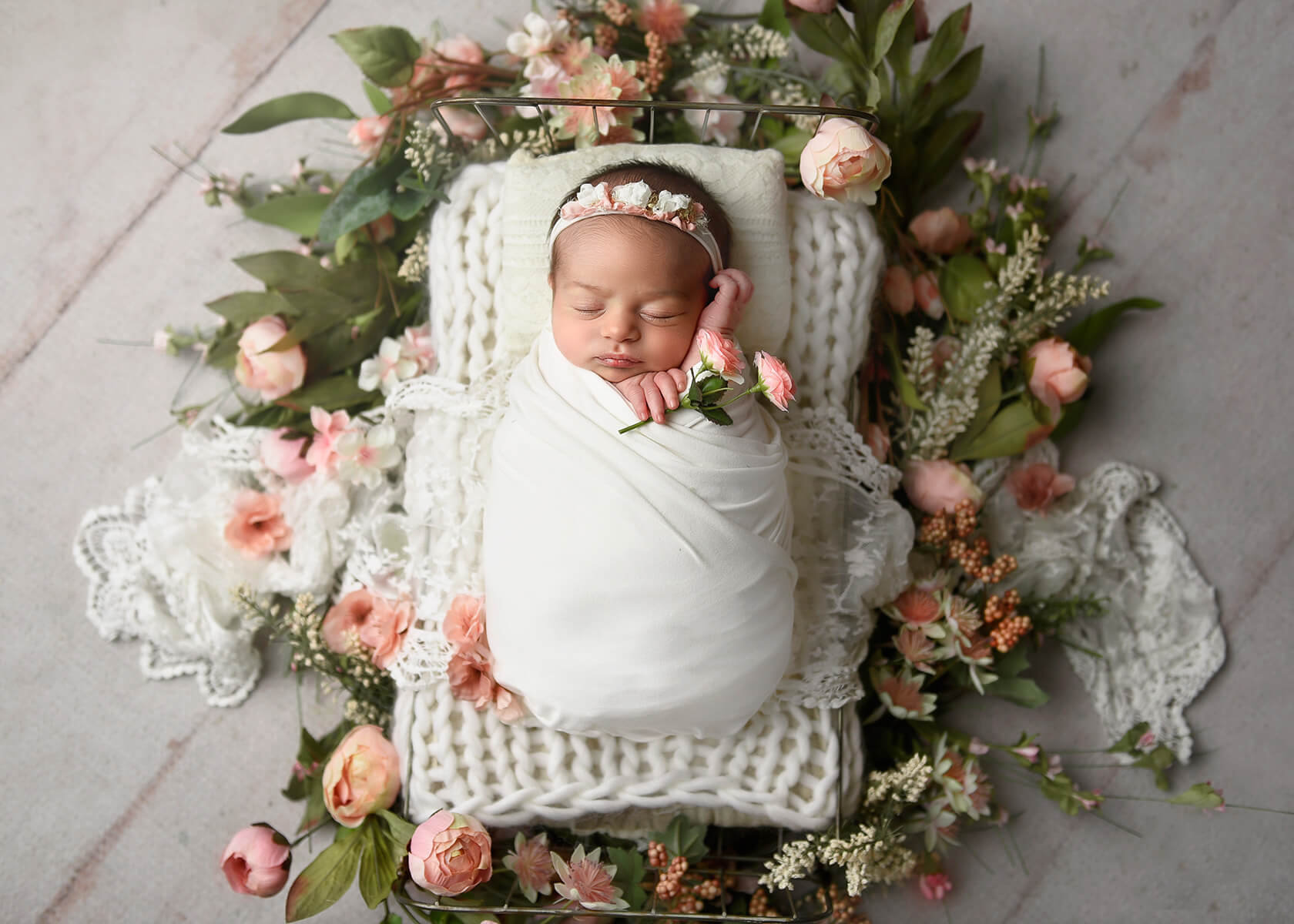 NJ Luxury Newborn & Maternity Portraits | Jenna Elizabeth Studios
