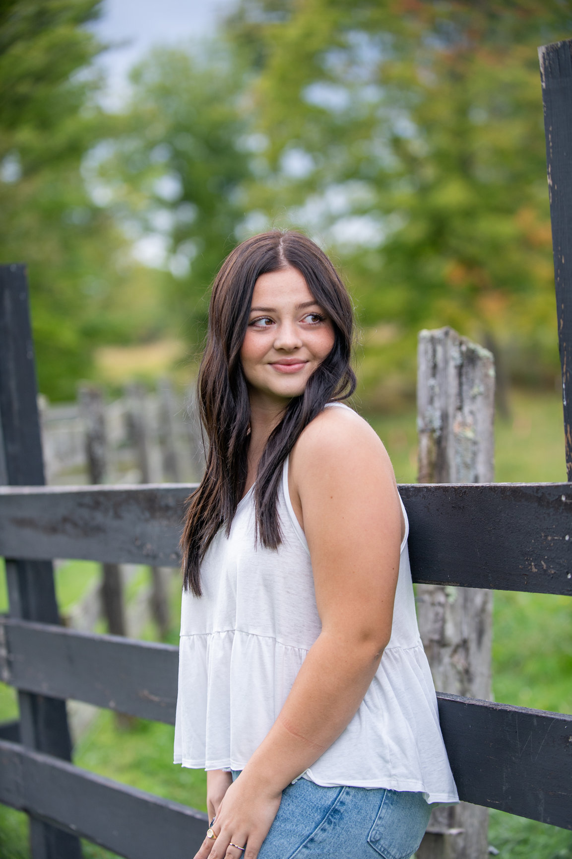 Emma's Senior Portrait Session and Countryside Farm - Heather ...