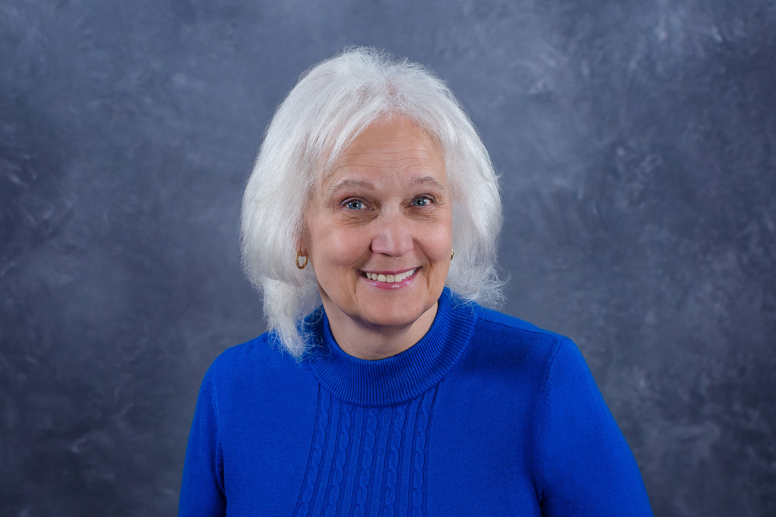 5 Ways to Update Your Corporate Headshot - Lisa Mongulla Photography