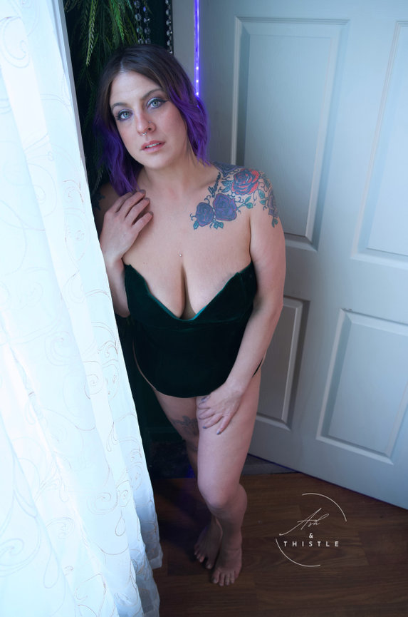 Portrait Photography | Portraits & Boudoir | Ash & Thistle