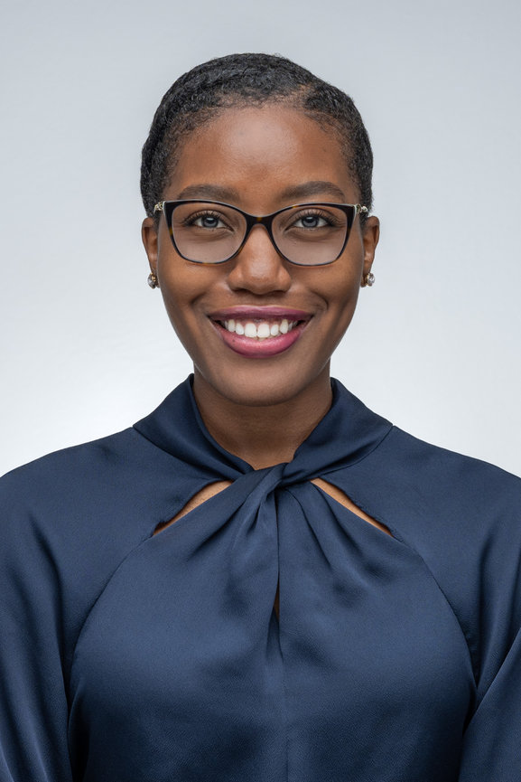 Alexandria VA Headshots | Laura Hatcher Photography