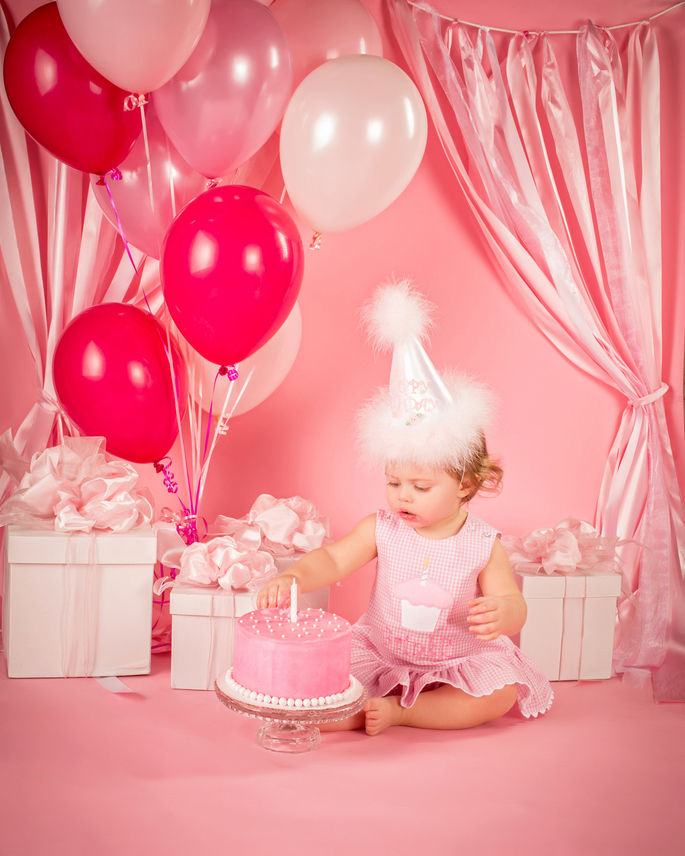Baby's First Year Photos | Daphne's Portrait Design