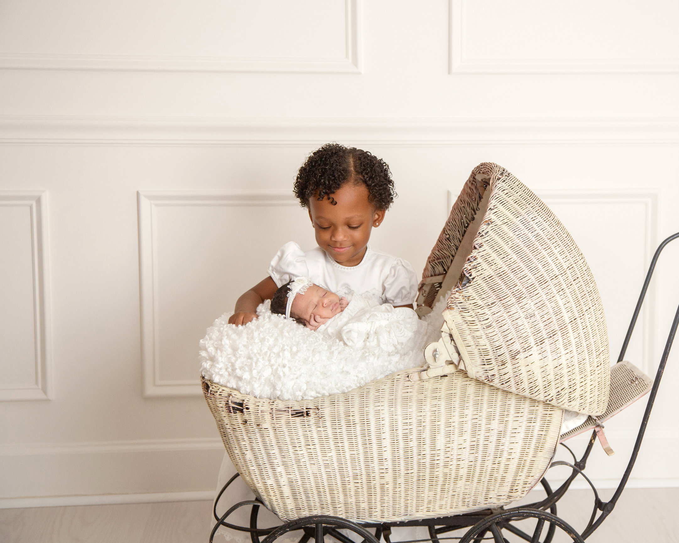 What’s Included in a Full Newborn Photography Session | Guide
