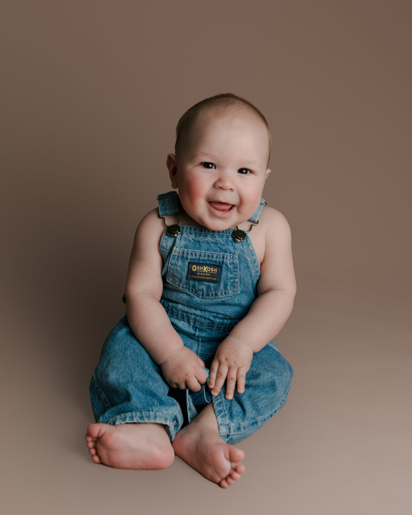 Jovi's 6 Month Session - Bolt Photography