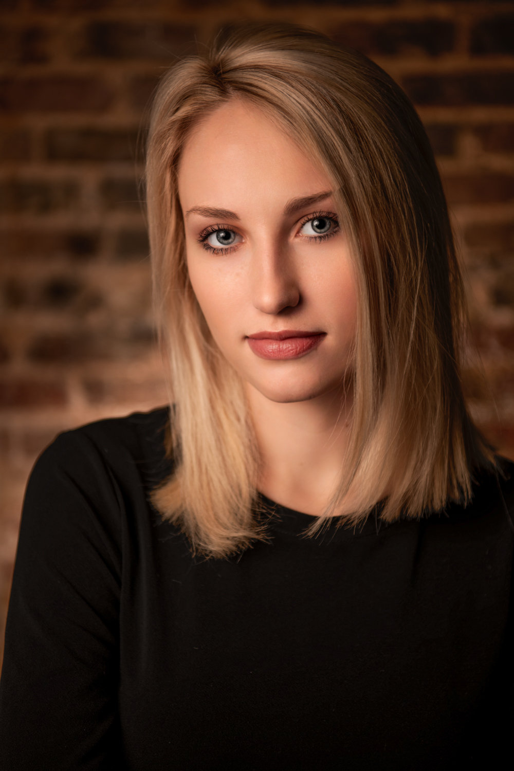 Women - Red Models & Talent