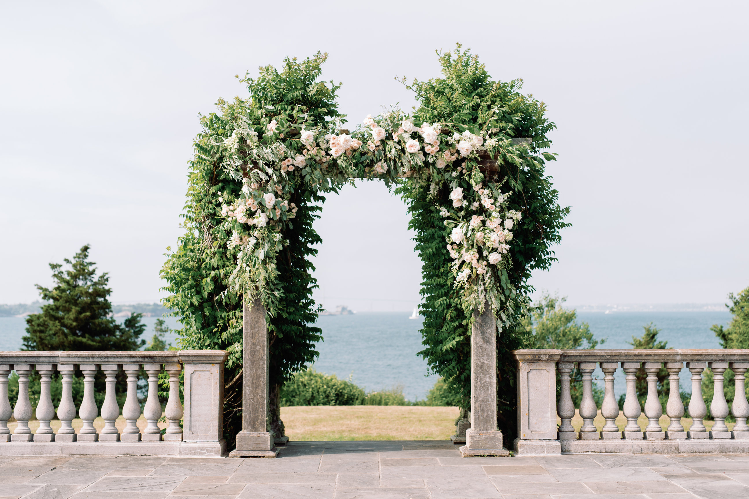 Shakira + Derek / Castle Hill - Ludwig Photography