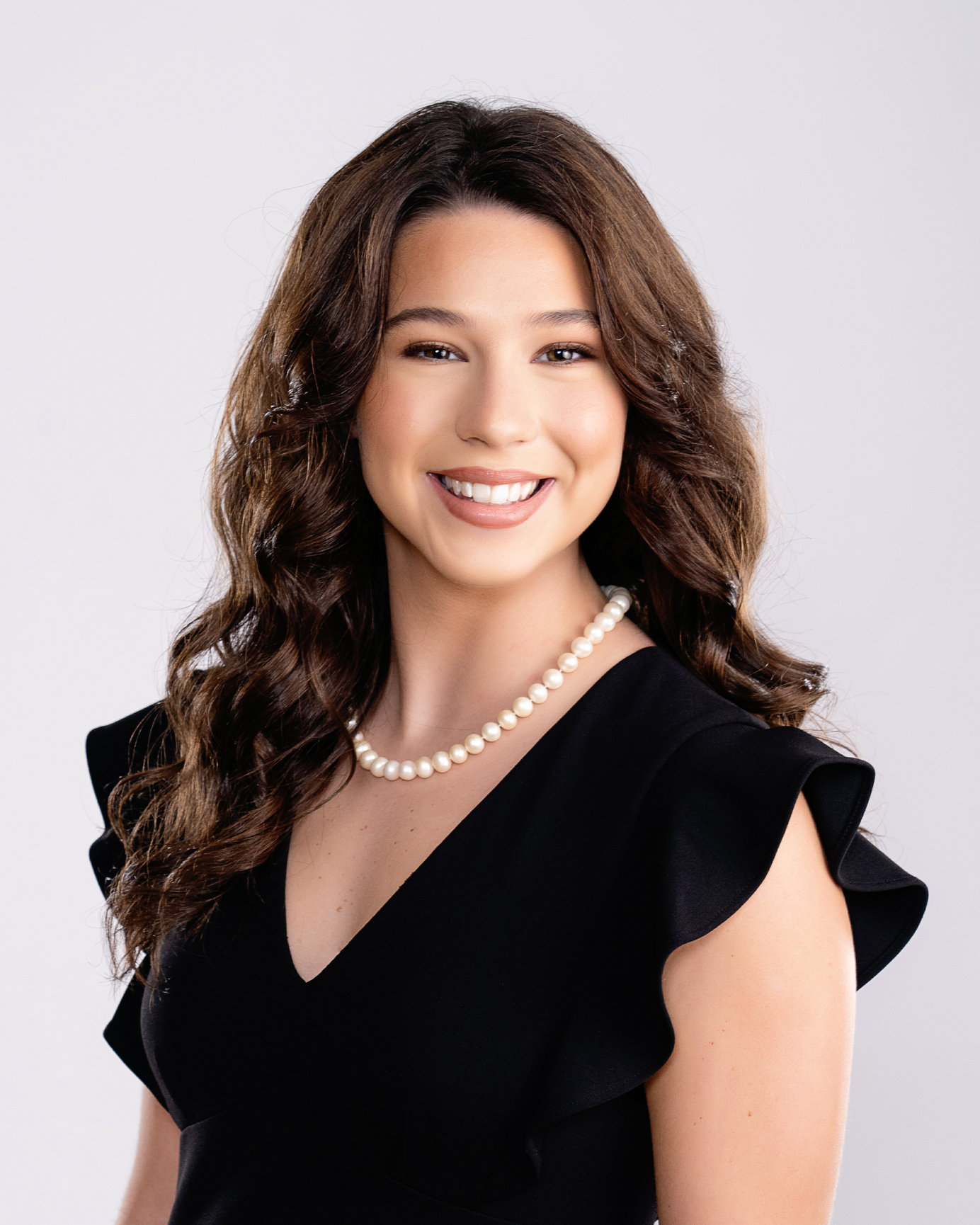 Butler Studio Distinguished Young Woman Contestant Headshots