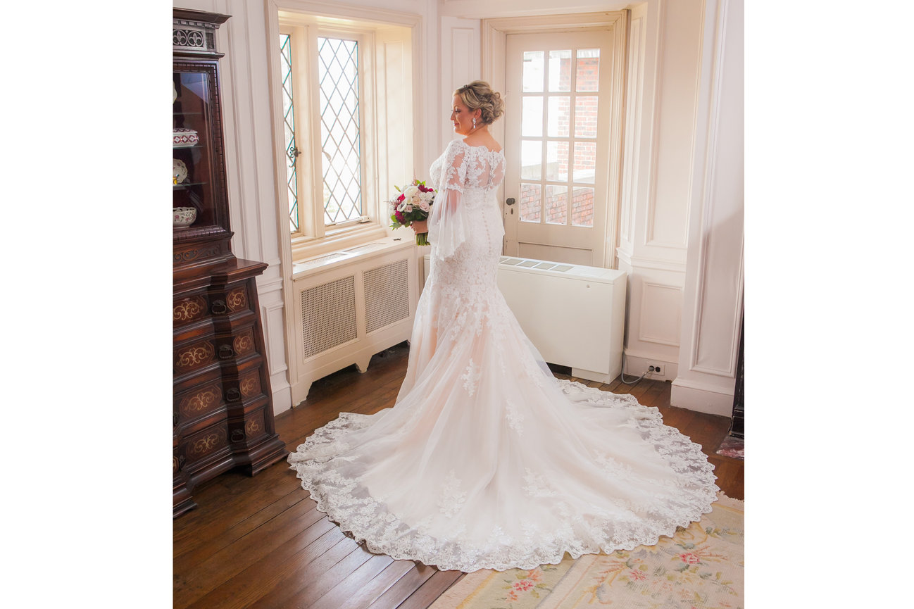 CONTACT - Mike Brady Creative