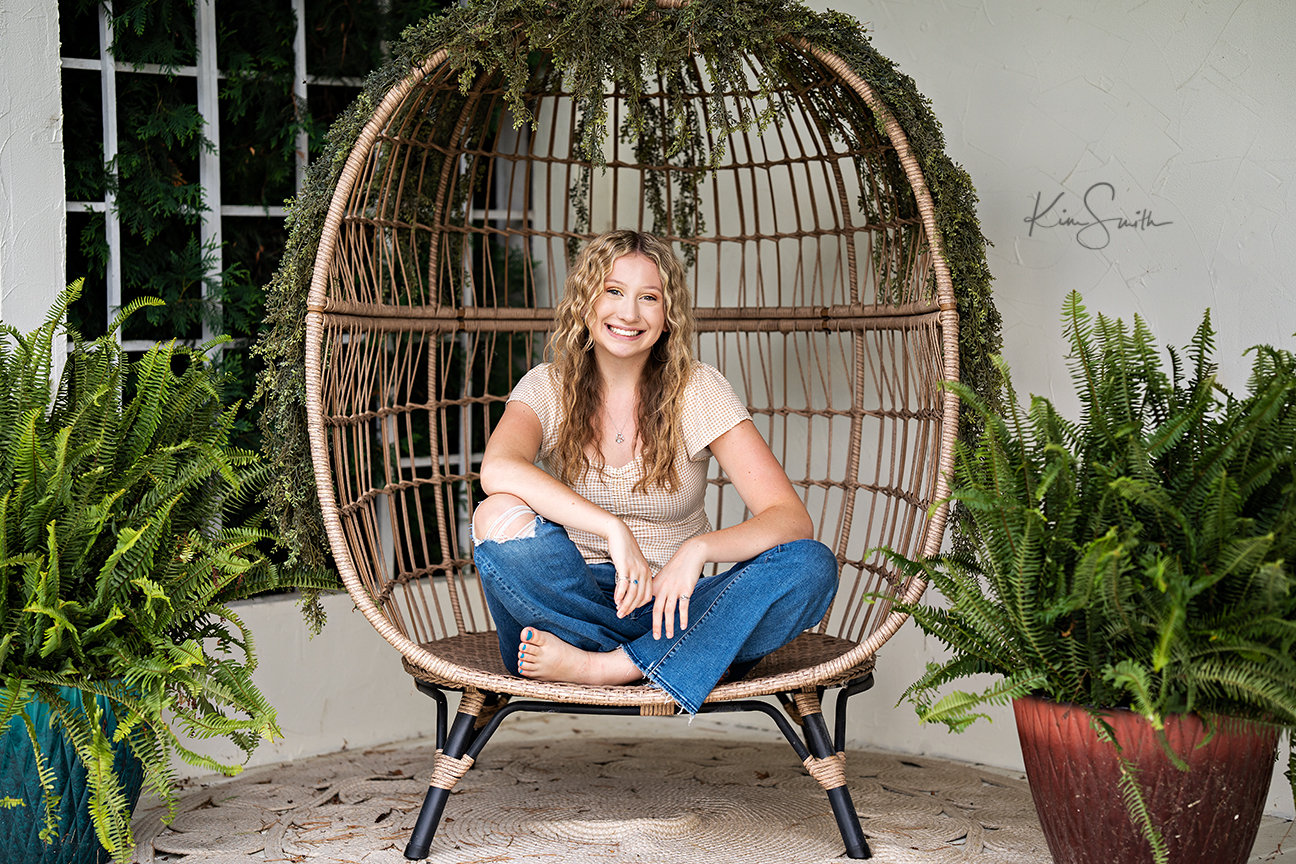 Kaylee-Brandon -Class of 2023-Senior-Pictures-Birch Run-Michigan ...