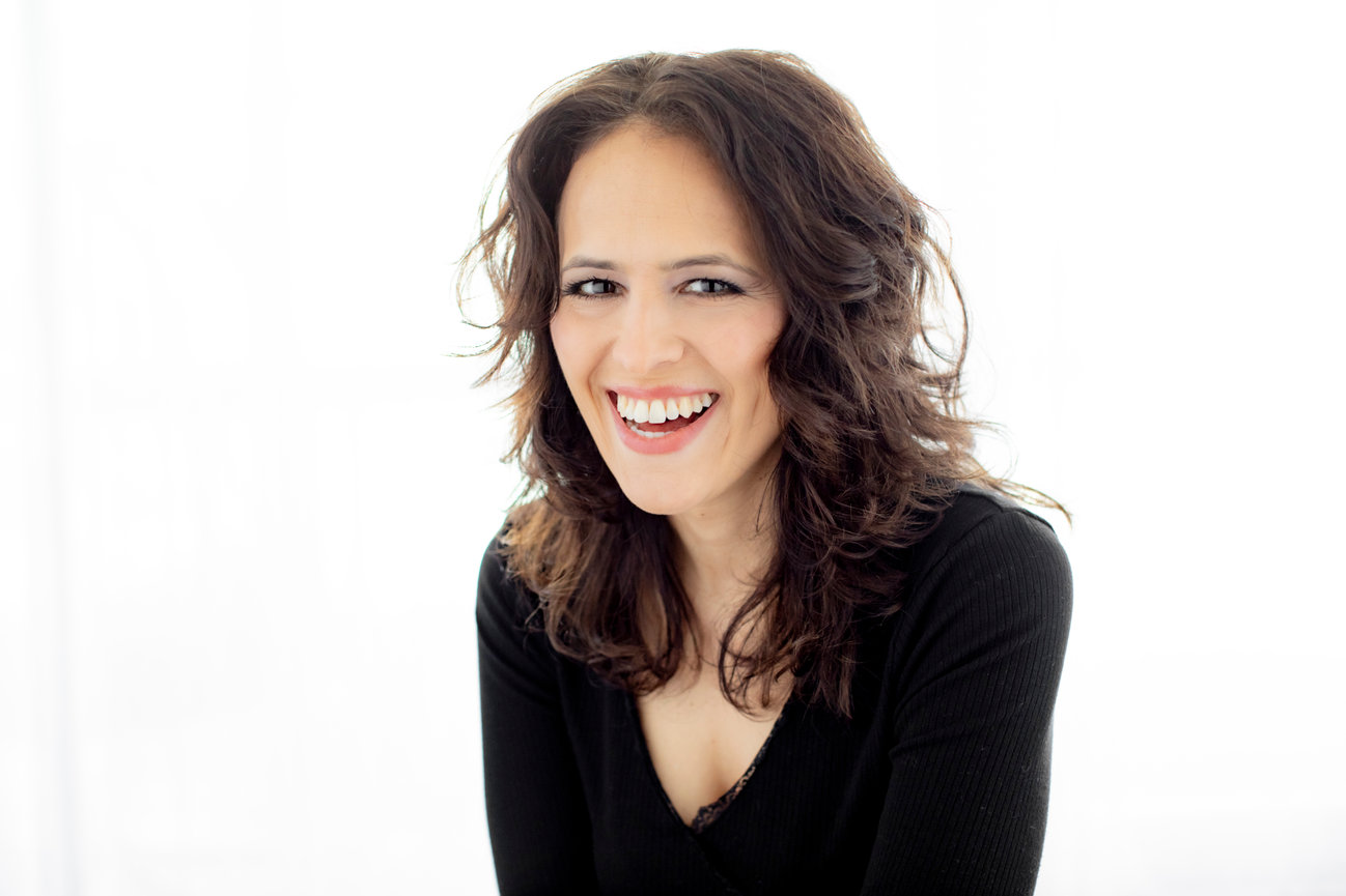 Actors Headshots - Shirin Tinati