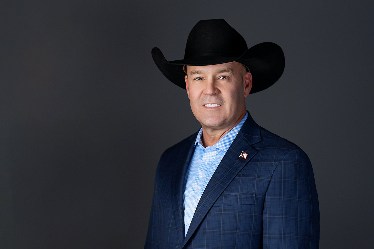 THE COLONEL - A Colonel & A Cowboy