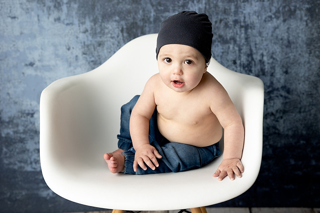 Leo turns One - Winnipeg Baby Photography - Sunny S-H Photography