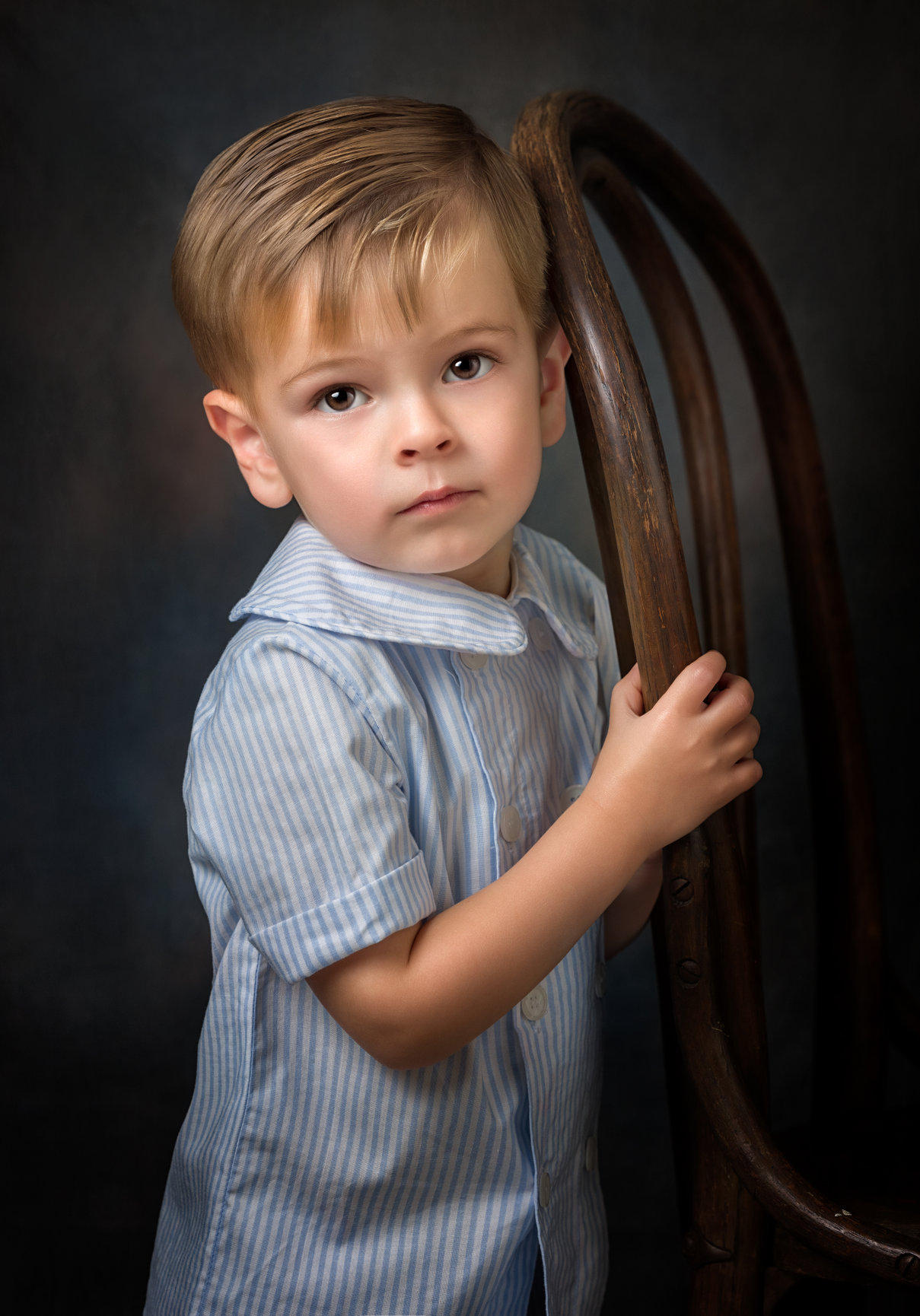 Classical Elegance - Gregory Daniel Portraits