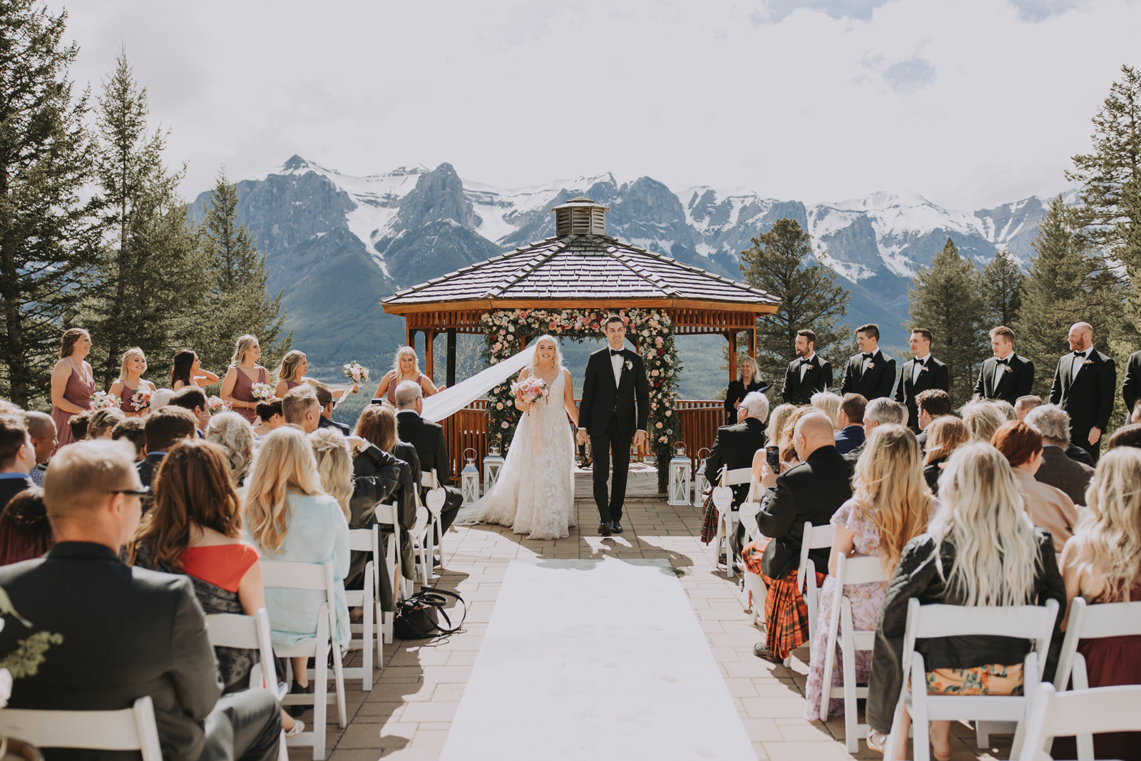 Spring Wedding at Silvertip Resort