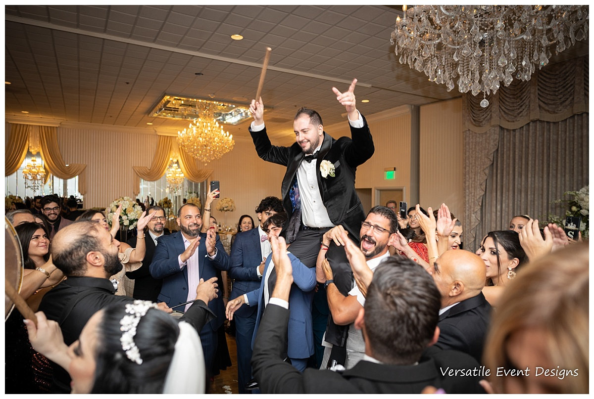 Professional DJ Services Can Make Or Break The Party: Here’s How!