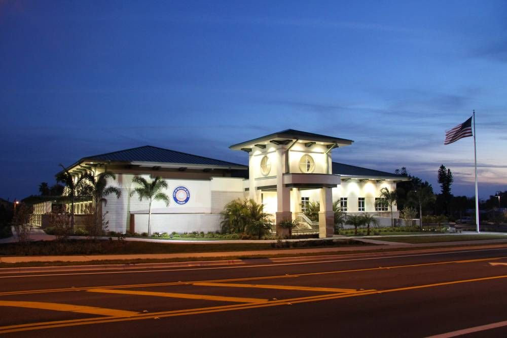 Belleair Beach Community Center by Simple Weddings
