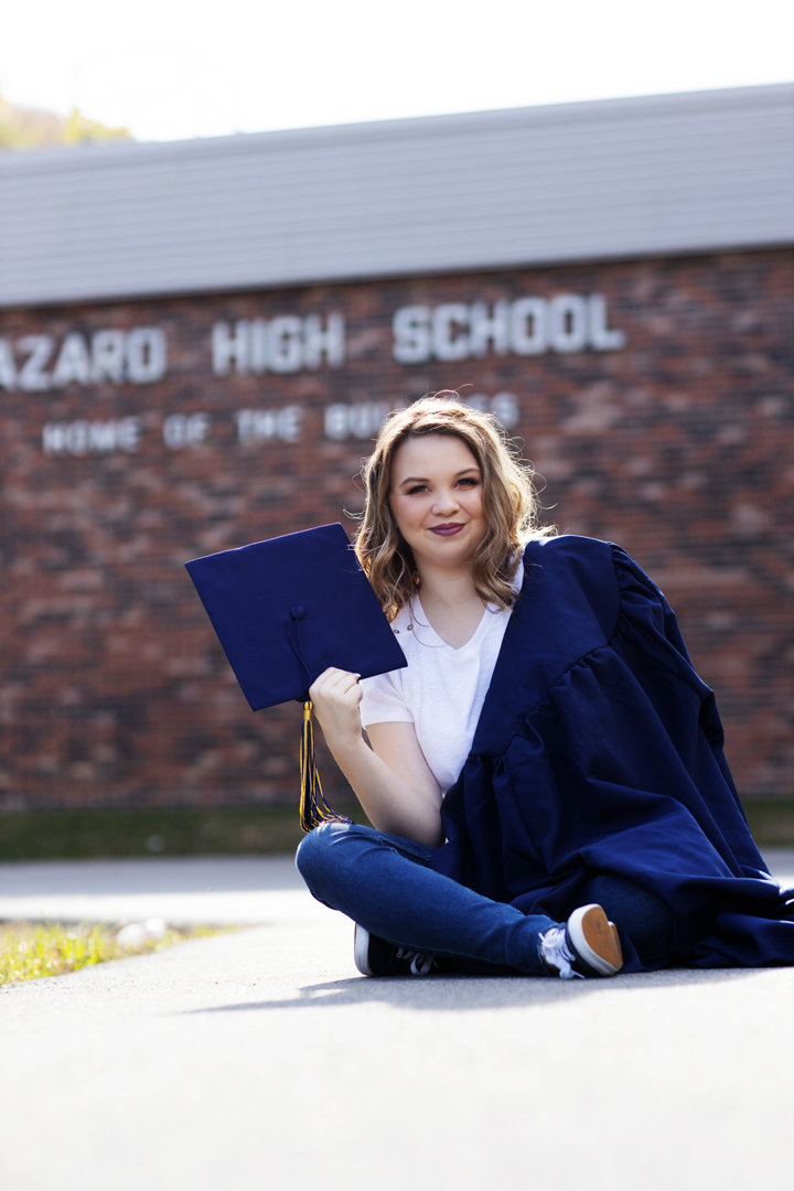 Hannah Collet, Senior Portraits with Suzanne Deaton Photography