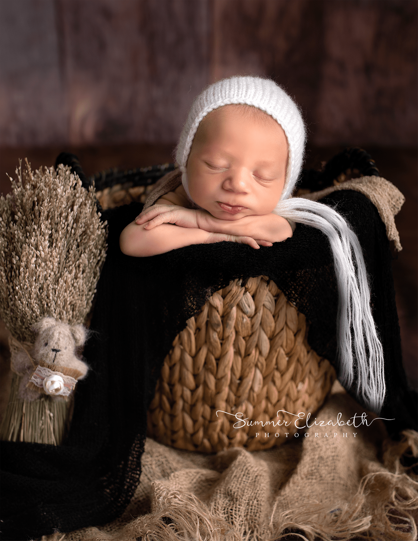 NEWBORN PHOTOGRAPHY SESSION – ASLEEP OR AWAKE! - Summer Elizabeth ...